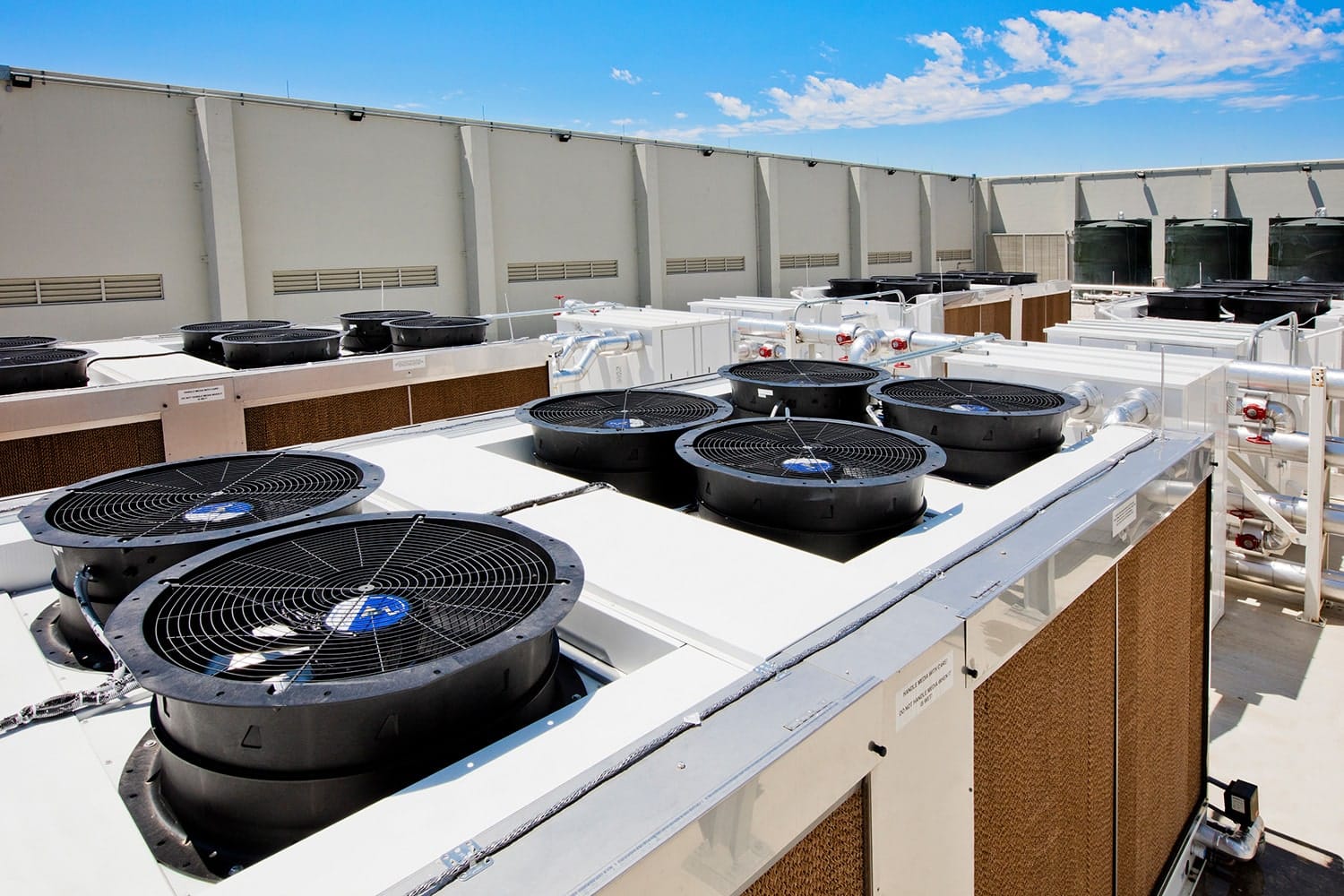 Dallas Data Center (DAL1) - Evocative Data Centers