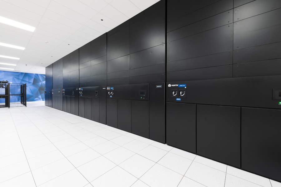 Dallas Data Center (DAL6) - Evocative Data Centers