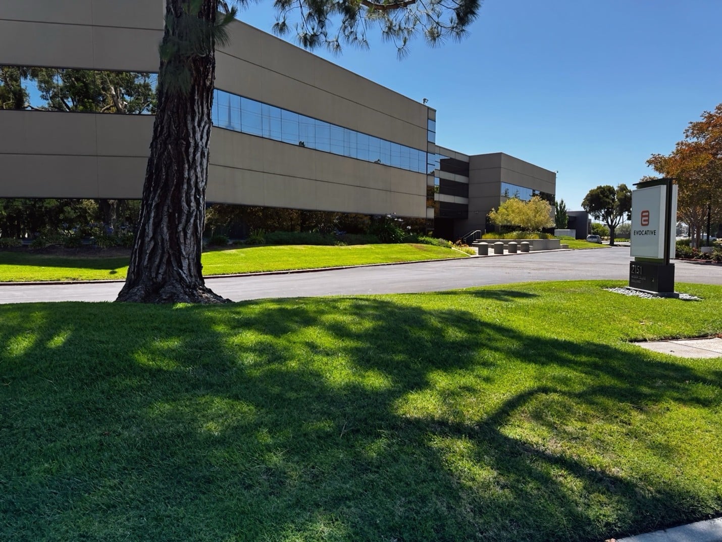 Santa Clara Data Center (SJC11) - Evocative Data Centers